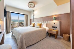 Minibar, secretária, cortinas/cortinados opacos, Wi-fi grátis 