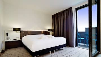Quarto standard, 1 cama de casal | Roupas de cama premium, cofres nos quartos, individualmente mobiliados