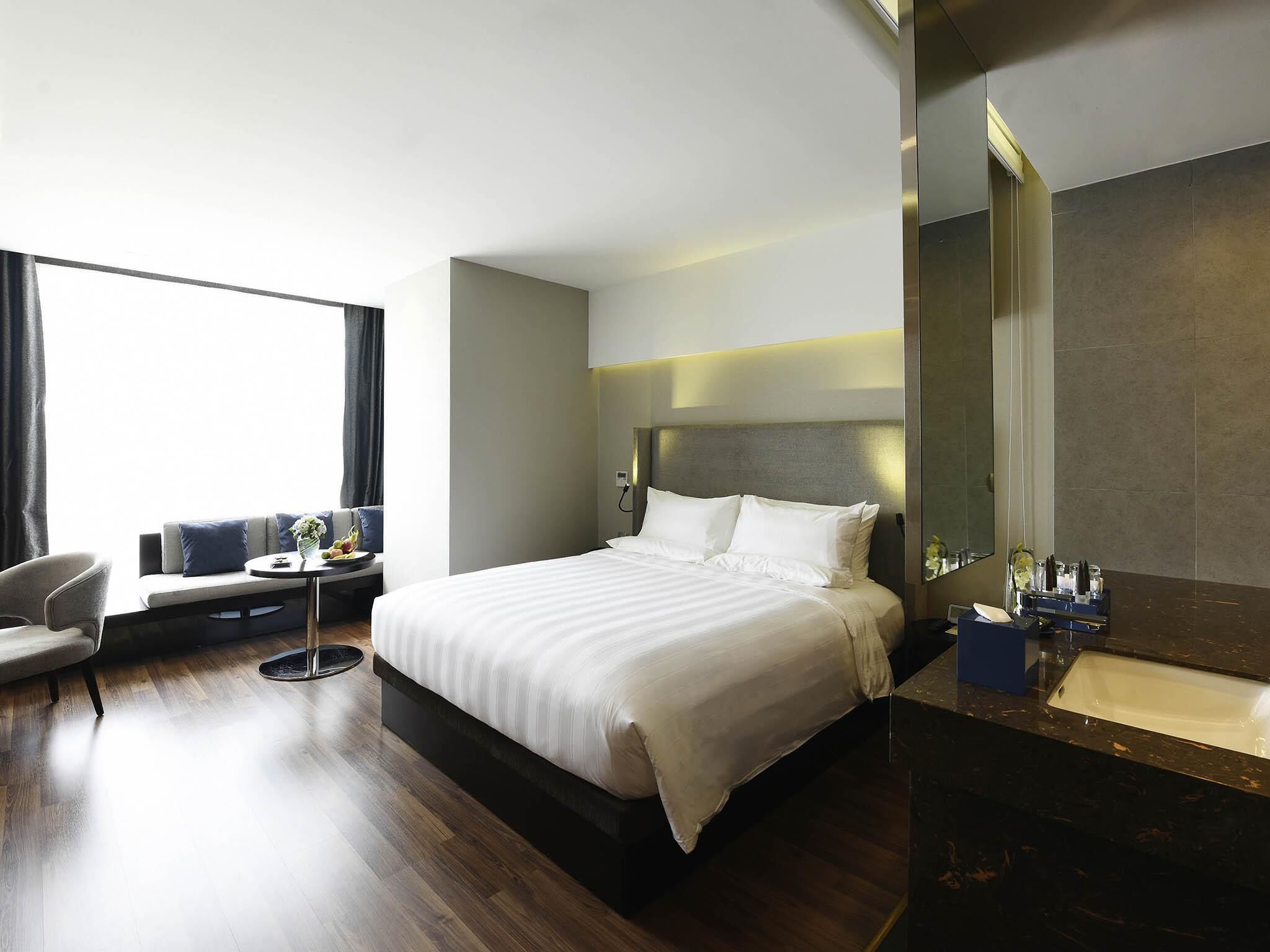 Estúdio Superior, 1 cama king-size | Roupa hipoalergénica, minibar com produtos grátis, cofre no quarto 