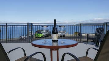 Apartamento elite, 2 quartos, vista para o lago | Vista da sacada