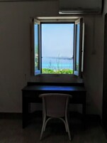 Cofre no quarto, berços/camas para crianças grátis 