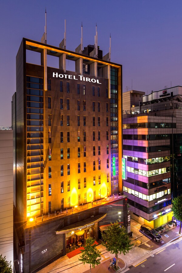 Hotel Tirol - Seoel