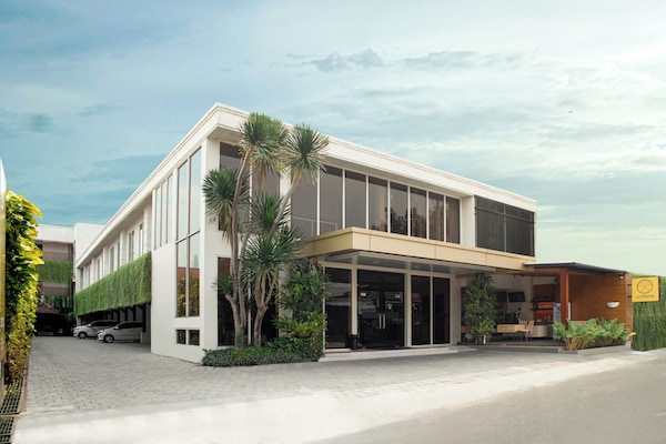 ルナラ ホーム リビング By ダフナ マネジメント - ジョクジャカルタ