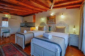 Apartamento luxo, 1 quarto, vista para a cidade | Frigobar, cofres nos quartos, quartos  à prova de som, Wi-Fi de cortesia