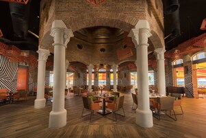 9 restaurantes, café da manhã, culinária mediterrânea