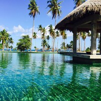 Piscina exterior, da(s) 8:00 à(s) 20:00, espreguiçadeiras 