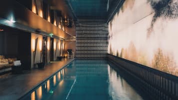 Piscina interior