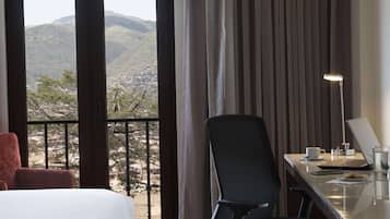 Scenic View 2 double Beds | Cofres nos quartos, cortinas blackout, ferros/tábuas de passar roupa