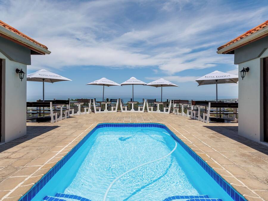 Vista para praia/oceano