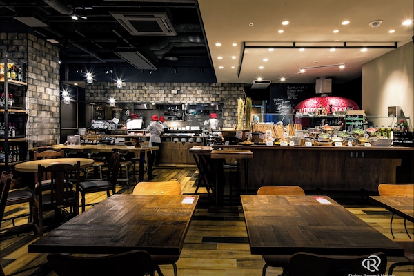 Café da manhã com buffet todos os dias (JPY 2200 por pessoa)