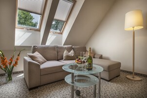 Apartamento | Roupas de cama premium, cofres nos quartos, escrivaninha