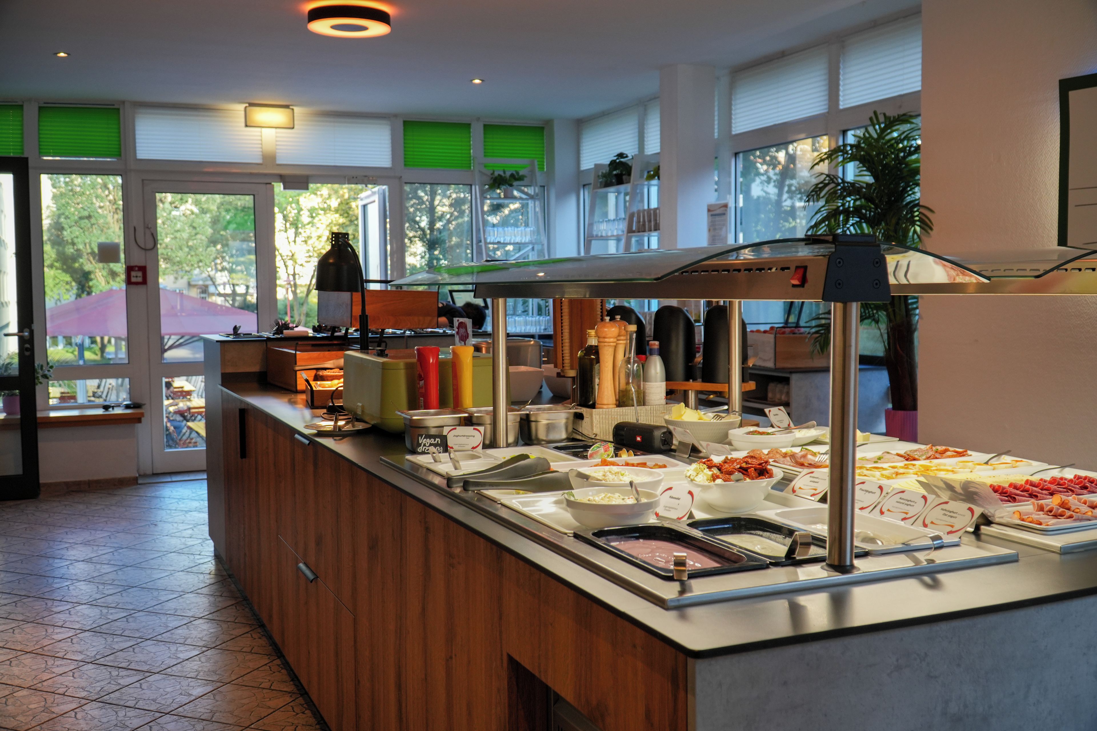 Buffet de pequeno-almoço