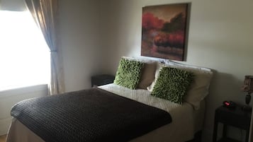 Quarto, 1 cama Queen, vista para o rio (Émeraude) | Wi-Fi de cortesia