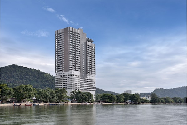 Lexis Suites Penang - Bayan Lepas