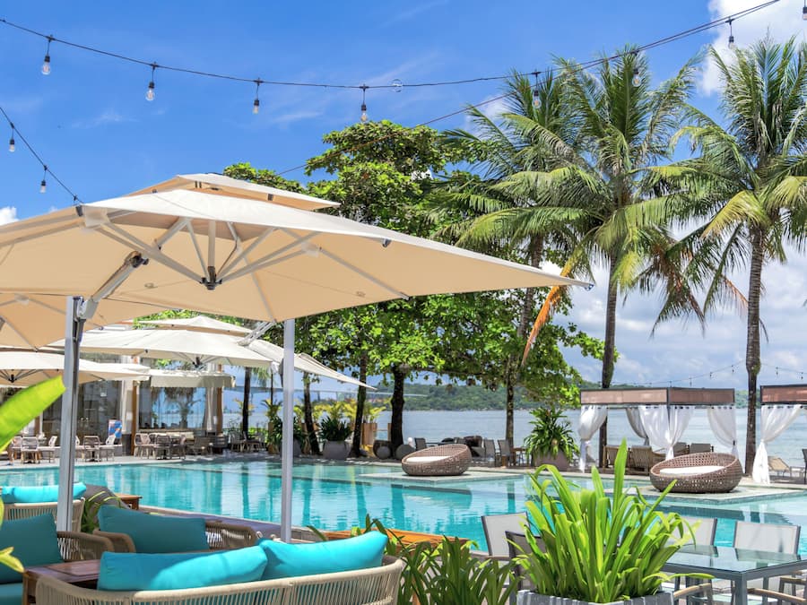 Bar junto à piscina