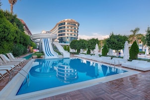 Piscina interna, piscina externa