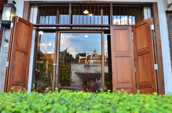 Entrada (vista interior)