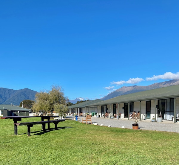 Heritage Park Lodge - Haast
