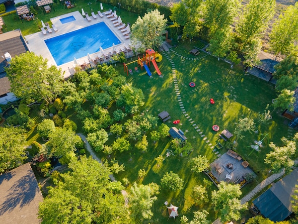 Sapanca Cayir Cimen Otel - Сапанджа