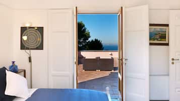 Quarto Duplo Deluxe, vista para o mar | Berços/camas para crianças grátis, Wi-fi grátis