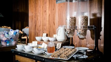 Pequeno-almoço tipo buffet diário incluído