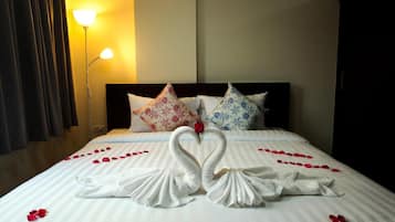 Cofre no quarto, secretária, cortinas/cortinados opacos, Wi-fi grátis