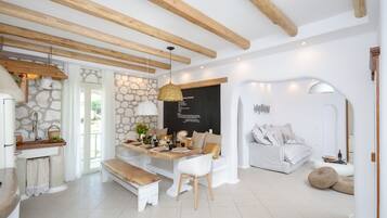 Euphoria Spa Residence | Refeições no quarto