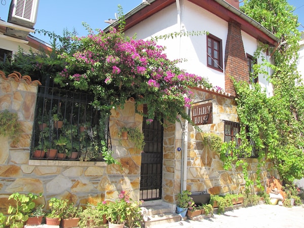 Ali Baba's House - İzmir Il