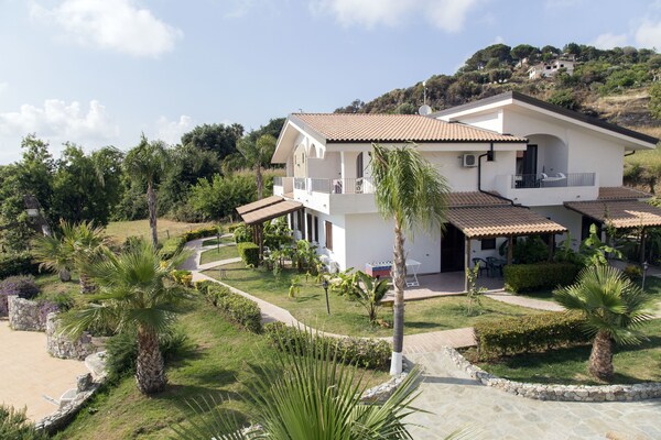 Luzia Agriresort - Calabria