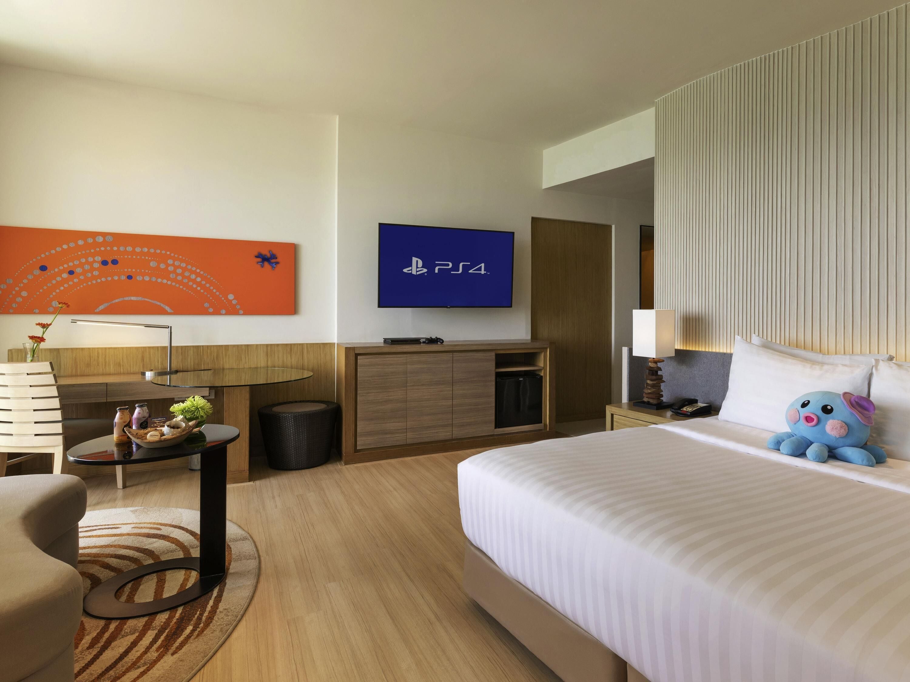 Quarto família, várias camas, vista para o mar | Roupas de cama de algodão egípcio, roupas de cama premium, frigobar