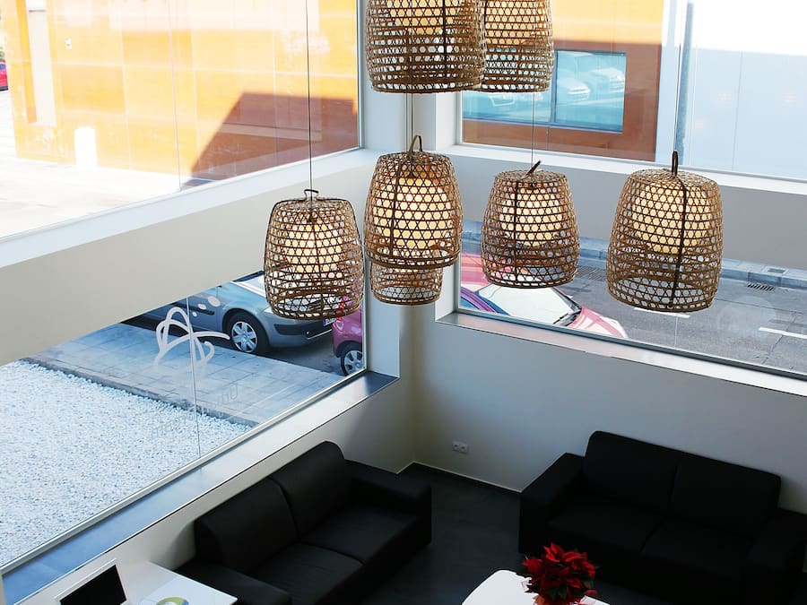 Área de estar no saguão