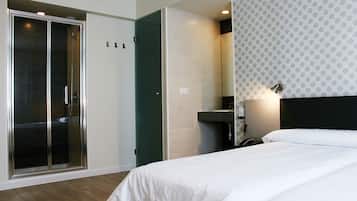 Quarto casal | Quartos à prova de som, Wi-Fi de cortesia, roupa de cama