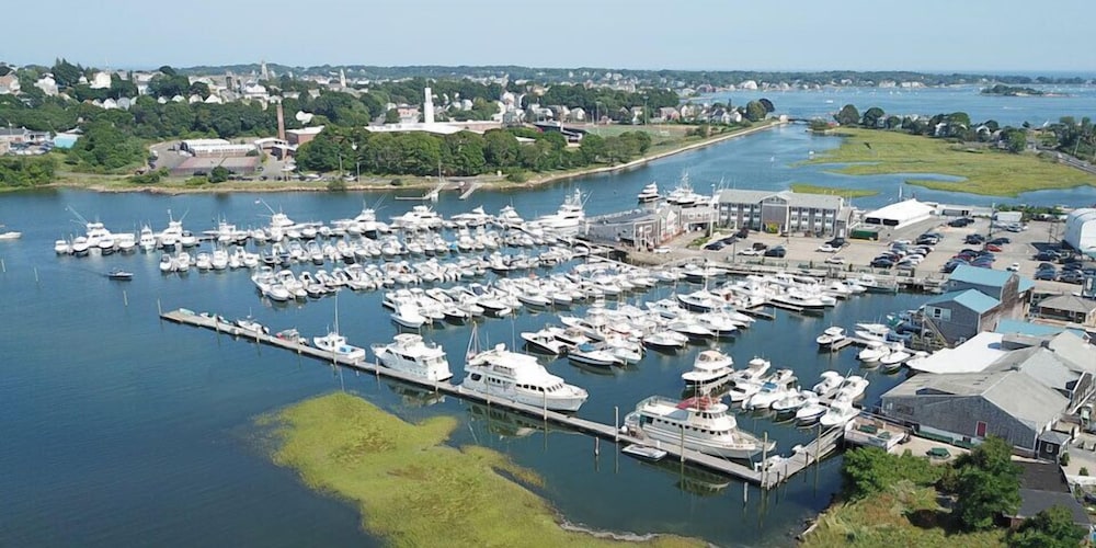 The Hotel At Cape Ann Marina - Ipswich, MA