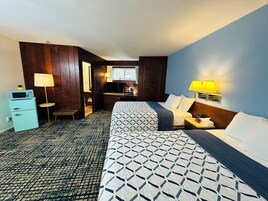 Quarto Standard | Secretária, cortinas/cortinados opacos, Wi-fi grátis 
