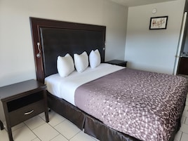 Roupa de alta qualidade, secretária, quartos insonorizados