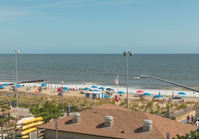 Admiral on Baltimore