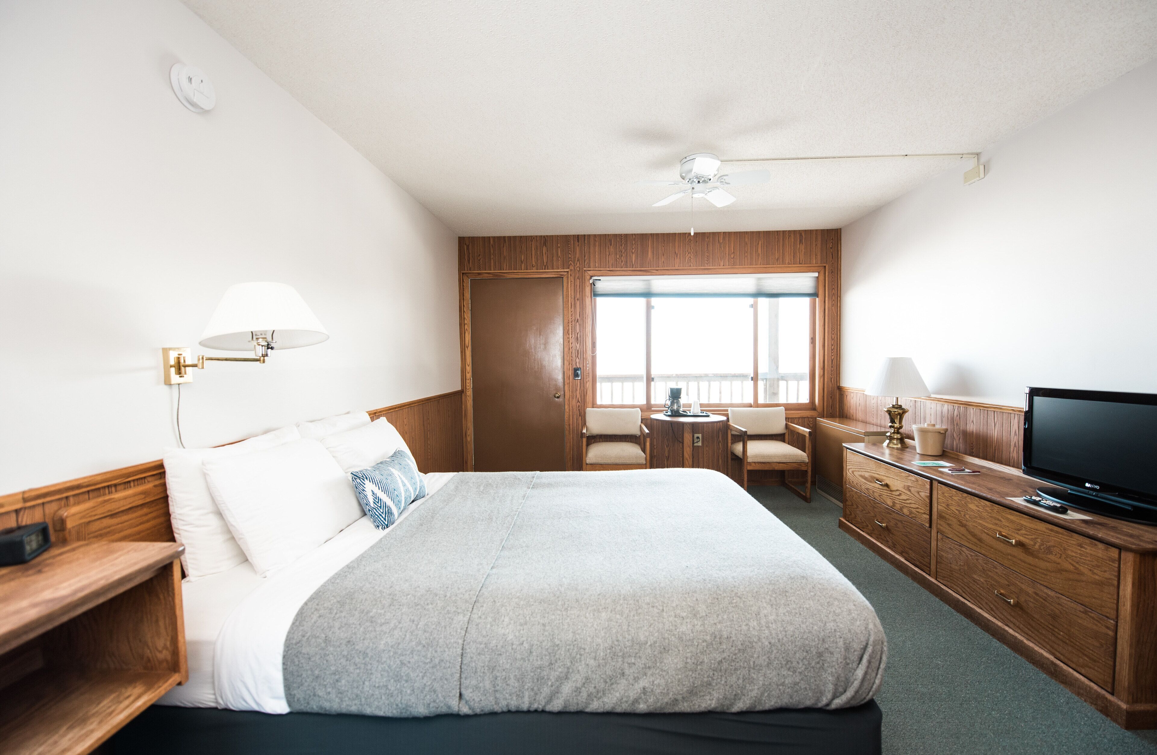 Seagull Bay Motel Reviews, Deals & Photos 2024 - AARP Travel Center