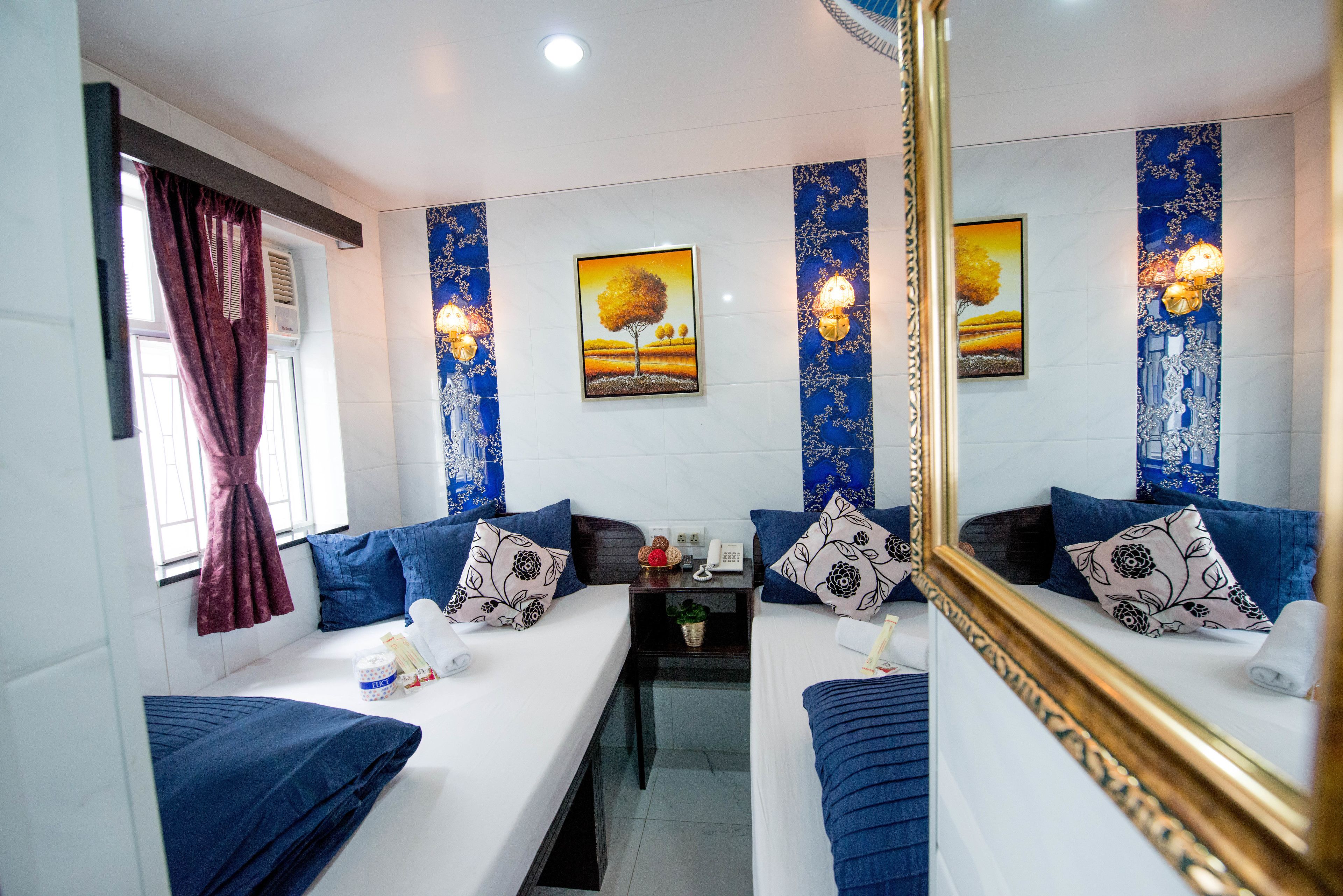 Quarto Triplo Deluxe | Cofre no quarto, secretária, quartos insonorizados 