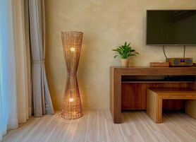 Quarto duplo clássico, sacada | Cortinas blackout, quartos à prova de som, ferros/tábuas de passar roupa