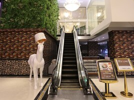 Pequeno-almoço tipo buffet diário (350 THB por pessoa) 