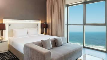 Roupa de alta qualidade, minibar, cofre no quarto