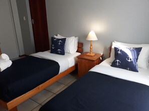 Dúplex Standard, 2 quartos | Roupa de alta qualidade, cofre no quarto, secretária, Wi-fi grátis 