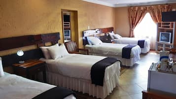 Quarto Familiar | 1 quarto, roupa de alta qualidade, cofre no quarto, secretária