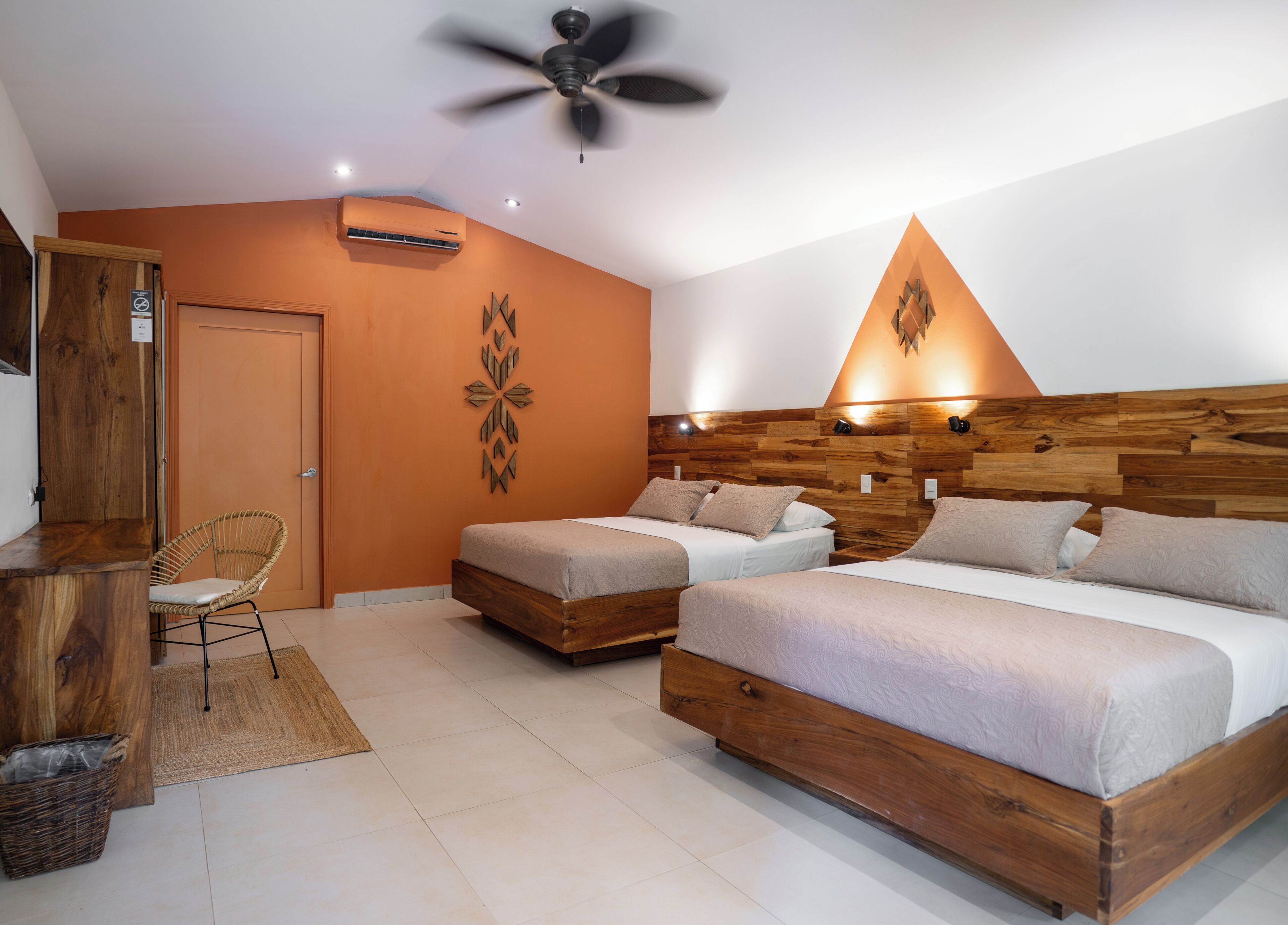 Bungalow, 2 quartos | Cofre no quarto, Wi-fi grátis, roupa de cama fornecida 