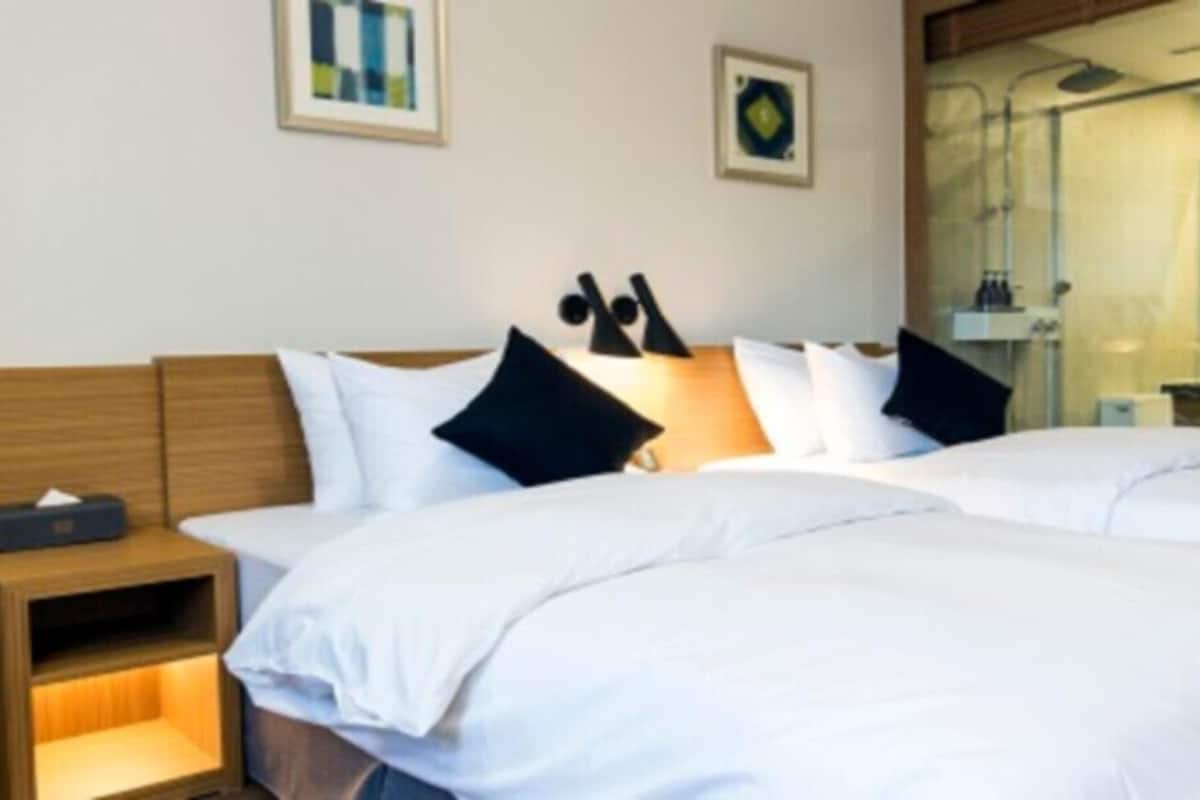 1 quarto, roupas de cama premium, edredons de pluma, cofres nos quartos
