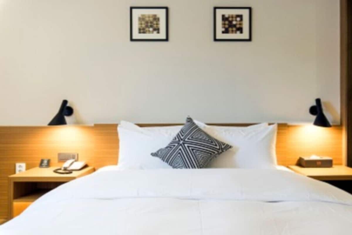 1 quarto, roupas de cama premium, edredons de pluma, cofres nos quartos