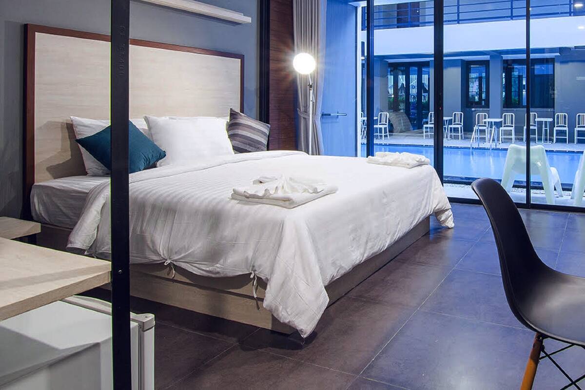 Secretária, camas desdobráveis, Wi-fi grátis, roupa de cama fornecida