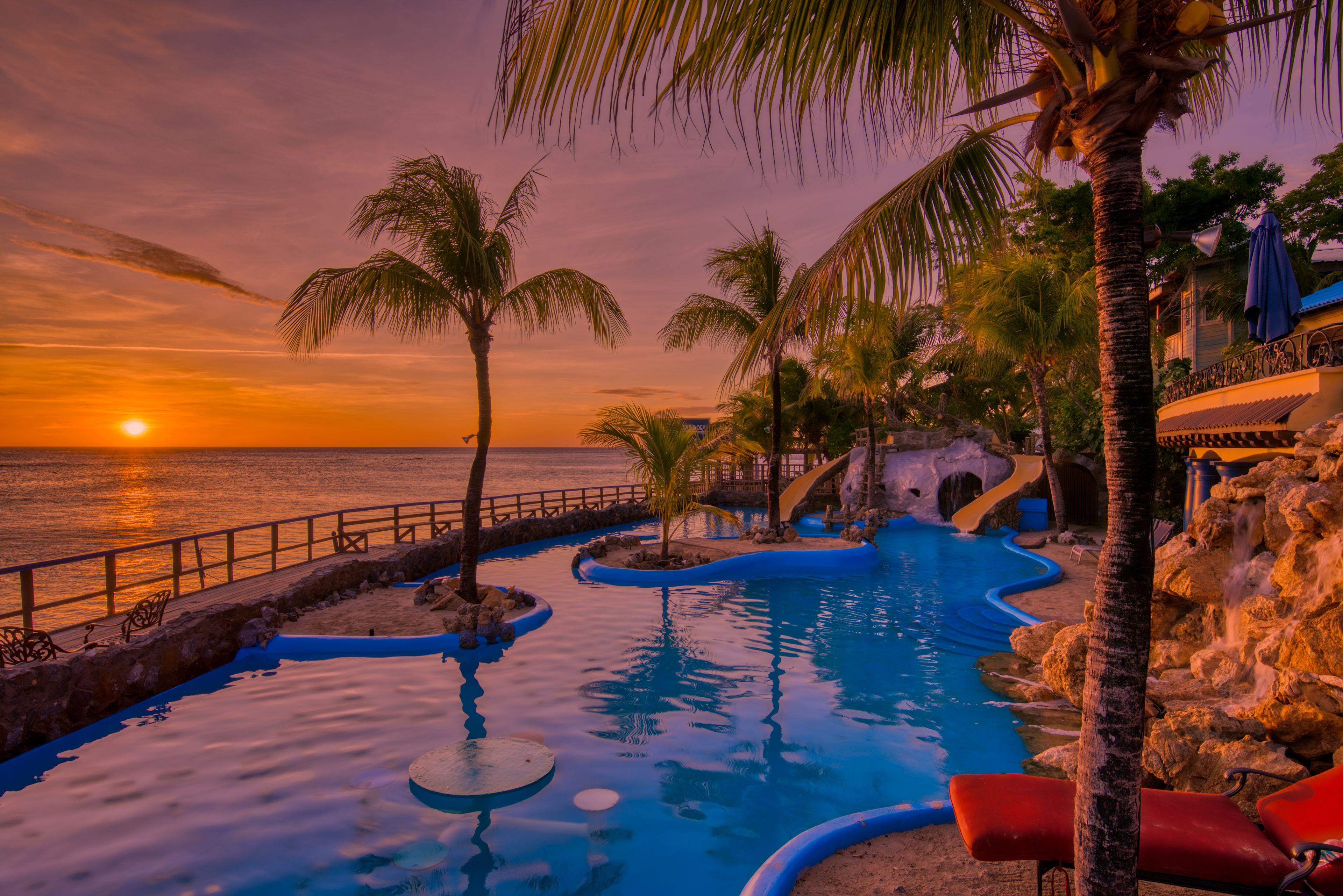 Top 12 Hotels That Are All-Inclusive In Roatan, Honduras - Updated 2023 ...