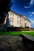 Tratamentos corporais, massagens de pedras quentes 