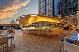 4 restaurantes, café da manhã, culinária americana